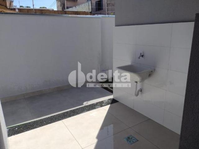 Casa residencial e comercial disponível para venda no bairro Brasil em Uberlândia MG