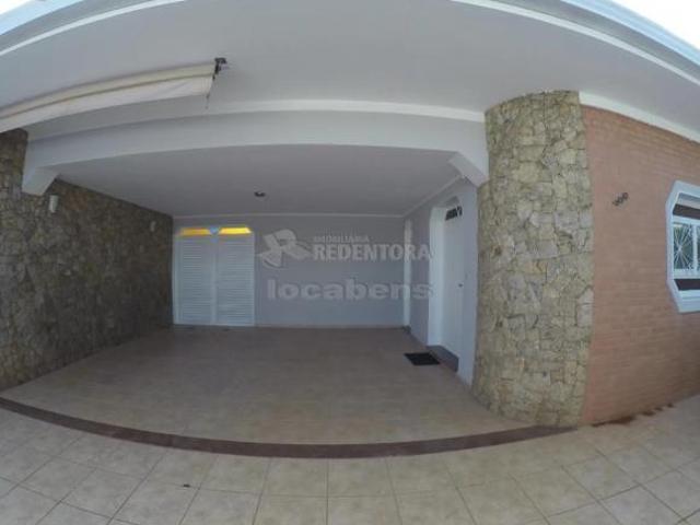 Casa Residencial e comercial l 04 Dormitórios Parque Celeste