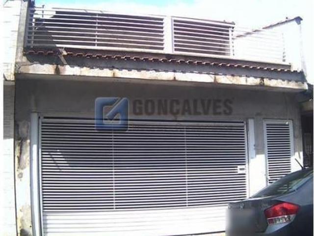 Casa residencial em Anchieta, São Bernardo do Campo – 3 quartos, 1 suíte, 2 vagas