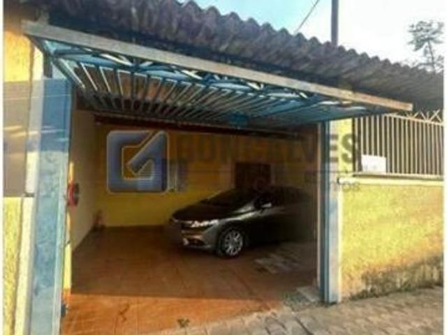 Casa Residencial em Capuava, Mauá – 2 Quartos, 3 Vagas, 200m² Internos | R$ 385.000