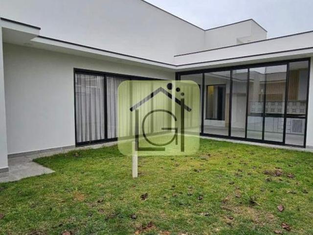 Casa residencial em Itu/SP com 3 suítes e lazer completo à venda