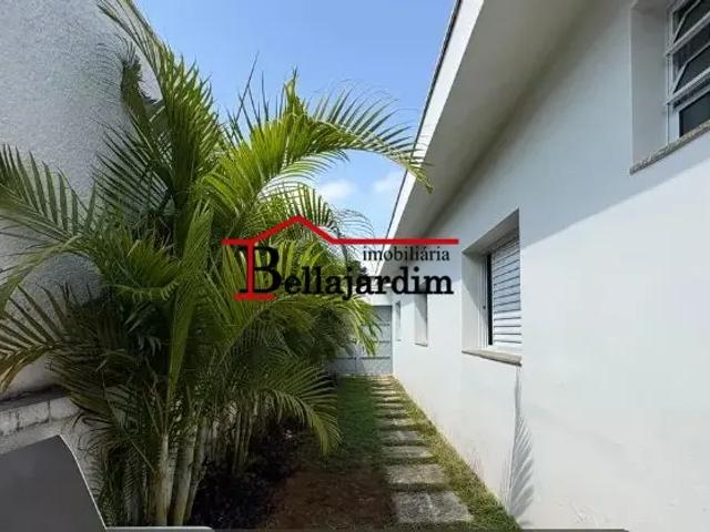 Casa Residencial em Santo André – 280 m² de área construída, financiamento disponível