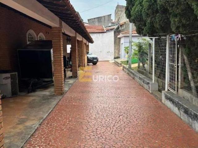 Casa Residencial em Sorocaba – Vila Progresso, 2 Suítes, Ampla com 405 m² úteis