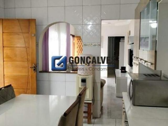 Casa Residencial Frente, 2 Dorms 86m² com 2 Vagas — Bairro Assunção, São Bernardo do Campo/SP
