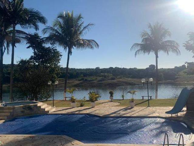 Casa Residencial Lago Azul