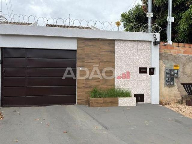 Casa Residencial PAPILLON PARK Casa de Rua com 3 Quarto s à Venda por R$ 550000.00 no setor Papillo