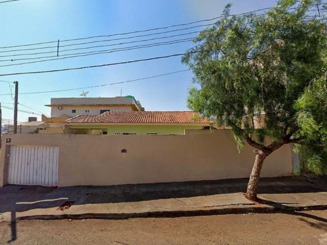 Casa Residencial para locação no bairro Portal de Versalhes de Londrina com 96m