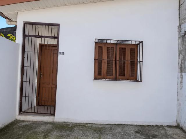 Casa Residencial para Locação no Centro de São Leopoldo/RS | 1 Dormitório, 44m², Excelente Localiza