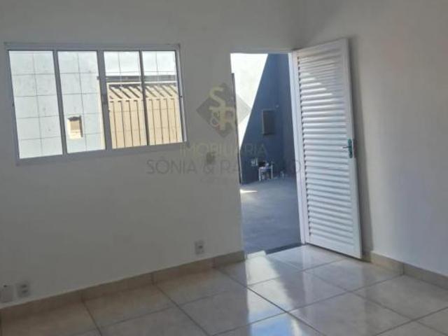 Casa residencial para locação e venda no bairro Parque dos Pinus, em Ribeirão Preto/SP