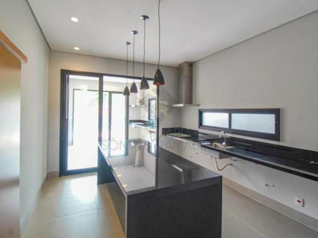 Casa Residencial para Locação e Venda no Bairro Residencial Alto do Castelo, em Ribeirão Preto