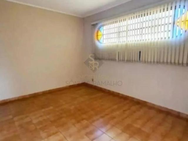 Casa Residencial para Locação e Venda no Bairro Vila Tibério, em Ribeirão Preto