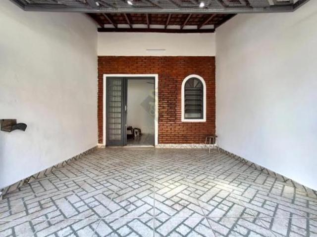 Casa Residencial para Locação e Venda no Bairro Vila Tibério, em Ribeirão Preto