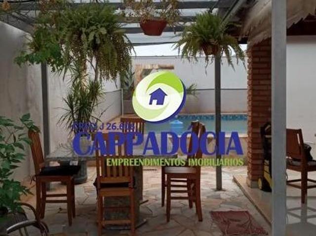 Casa à Venda ? Parque Industrial, 450m² com Piscina e 4 Vagas