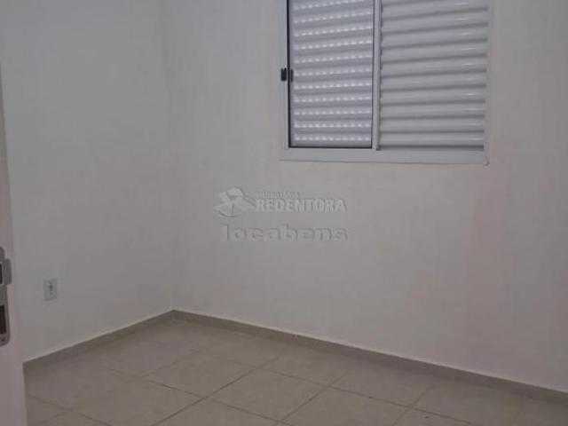 Casa Residencial para Venda com 02 Dormitórios, 45m² de Consrução no bairro Residencial Maria Clara