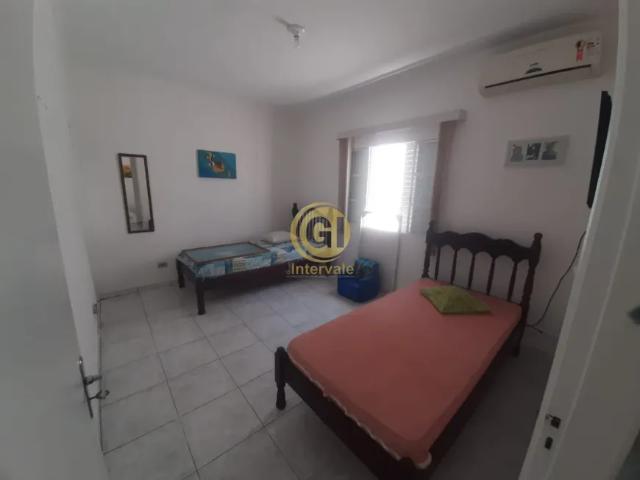 Casa residencial para Venda Jardim Paraíba, Jacareí A casa tem 04 quartos sendo 1 uma suíte. Sala 2