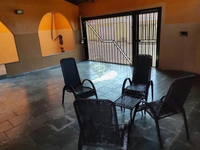 Casa Residencial para Venda no Bairro Presidente Dutra, em Ribeirão Preto