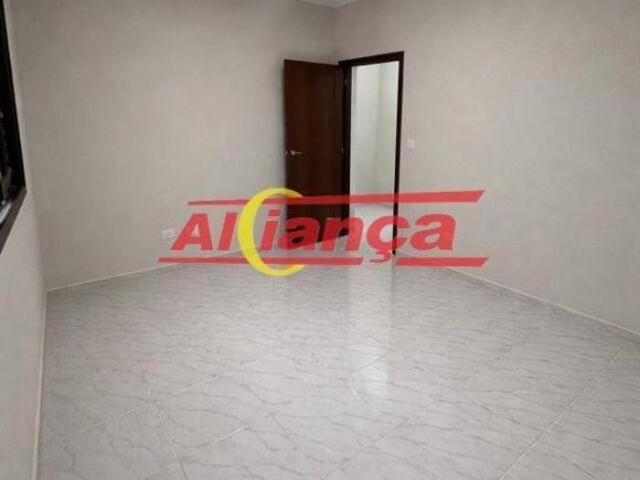 CASA RESIDENCIAL TÉRREA