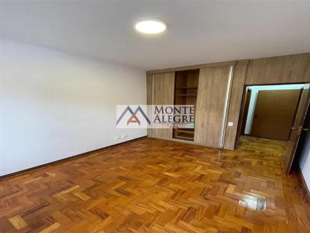 Casa residencial à venda no bairro Planalto Paulista com 3 dormitórios e 450 m²