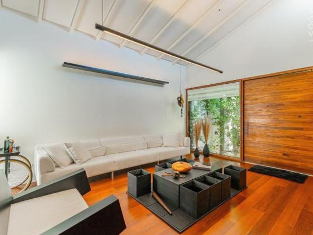Casa Residencial, 04 Suítes, 04 Vagas, Espaço Gourmet, Centro, Pinhais