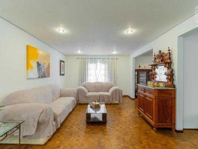 Casa Residencial, 03 Suítes, 04 Vagas, Jardim Social, Curitiba