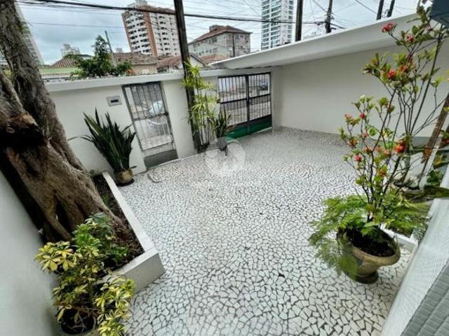 Casa Residencial 190 m² e Excelente Potencial de Valorização na Aparecida Santos SP
