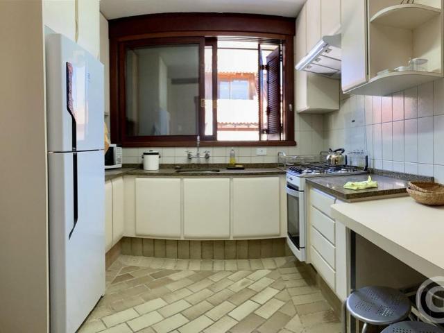 Casa residencial, 315.00m²