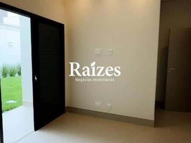 Casa Residencial 3 Quartos com Varanda Gourmet em Uberlândia – Novo Mundo
