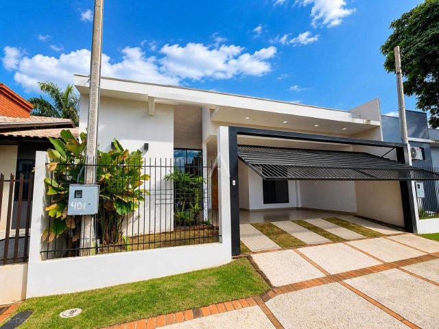 Casa Residencial 3 quartos para aluguel no Bairro JARDIM PANCERA em TOLEDO por R$ 2.300,00