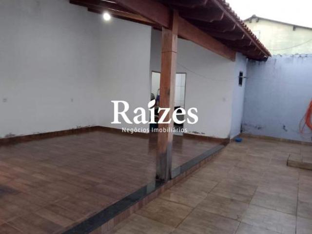 Casa Residencial/Comercial no Bairro Guarani em Uberlândia com 186,54 m² e Terreno 240 m²