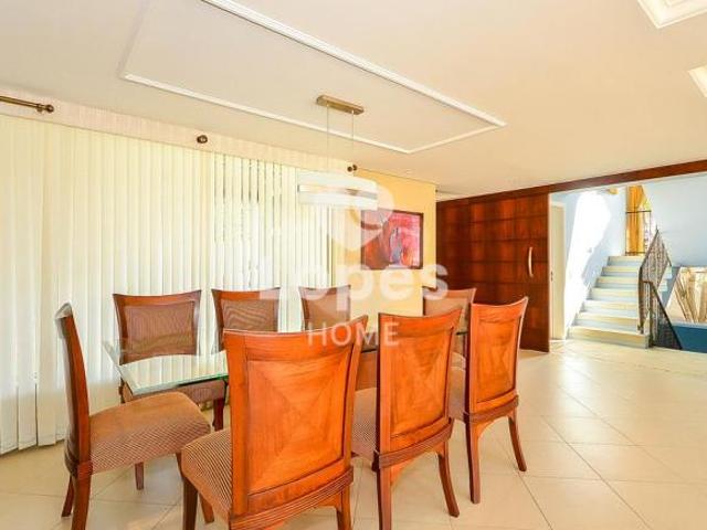 Casa Residencial/Comercial Bacacheri 4 Dormitórios 2 Suítes 10 Vagas Reformada