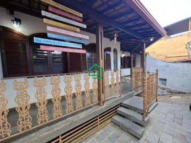 Casa Residencial/Comercial com 5 Quartos 2 Suítes, 6 Vagas – Chapada, Conselheiro Lafaiete