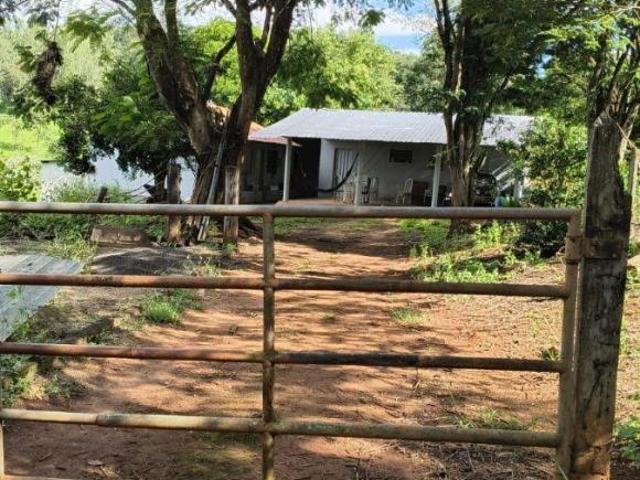 Casa,represa,pastos para gado