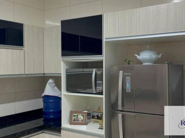 CASA RICA EM ACABAMENTO
