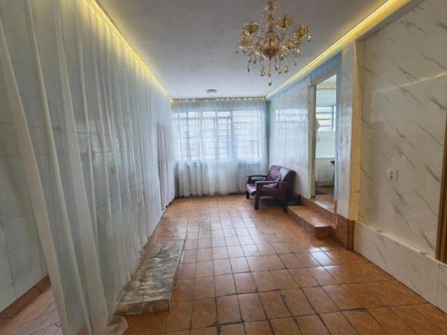 Casa no Rochdale à venda