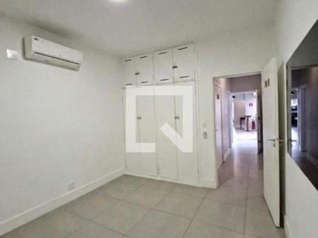 Casa, Sumaré, 3 Quartos, 392 m2 São Paulo