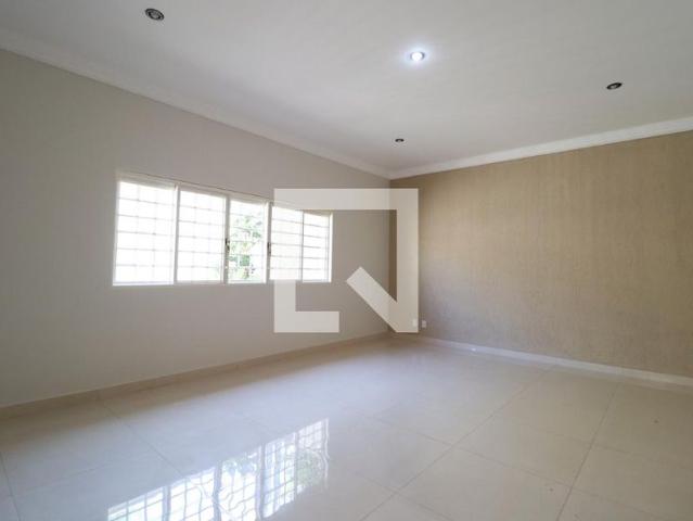Casa, Santa Mônica, 5 Quartos, 220 m2 Uberlândia