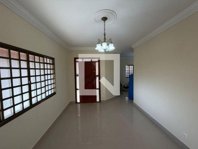 Casa, Santa Mônica, 3 Quartos, 230 m2 Uberlândia