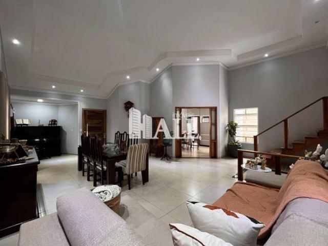 Casa, Santos Dumont, São José do Rio Preto