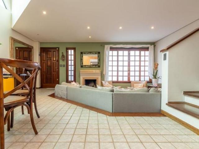 Casa Saúde 4 Suítes / Quartos 3 Vagas Venda / Compra Próximo ao Metrô