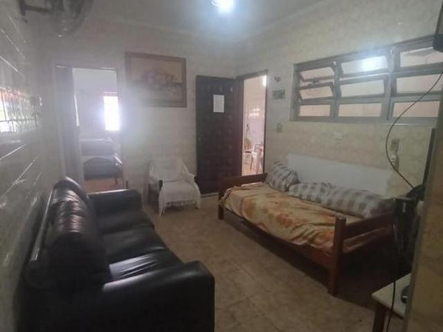 Casa semi isolada à venda no Solemar, em Praia Grande SP