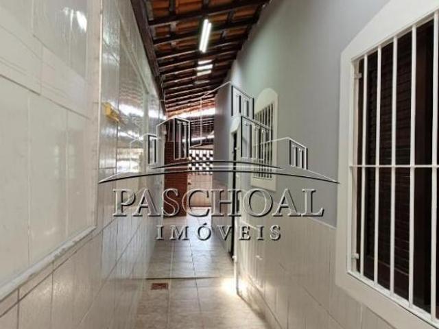 Casa semi isolada para venda no Maracanã Praia Grande
