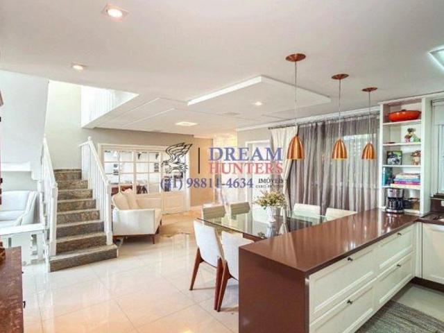Casa Semi mobiliada à venda, com 210m², 3 Quartos 1 sendo suíte, 2 vagas, no Bairro Santo Inácio