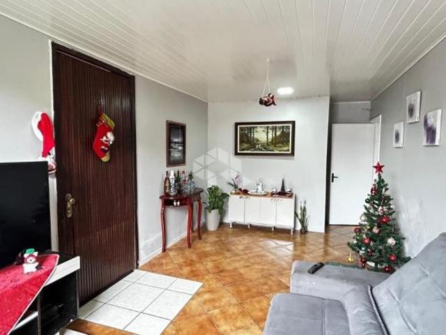 Casa semi mobiliada à venda com 3 dormitórios, 3 banheiros e 140m² | Santa Maria Goretti, Porto Aleg