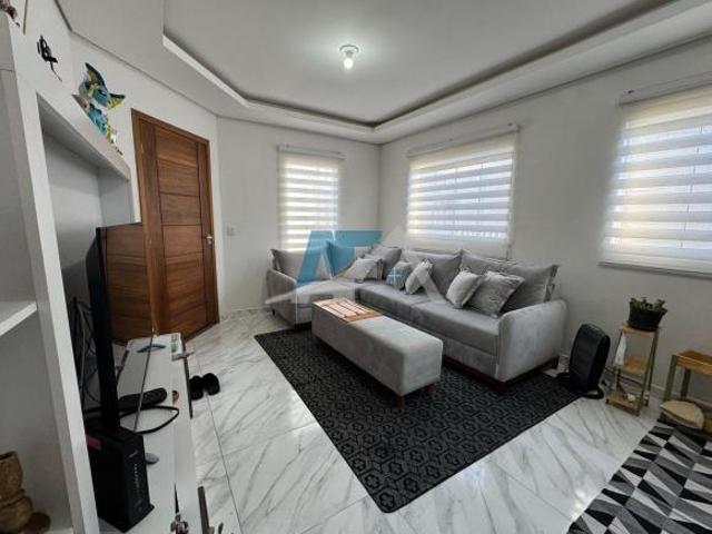 Casa semi mobiliada com 230,00m² de área total