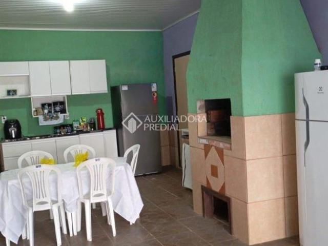 Casa Semi Mobiliada com piscina no Harmonia Canoas
