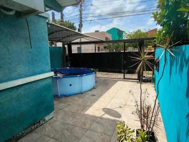 Casa semi mobiliada de 3 dormitorios no bairro Hipica