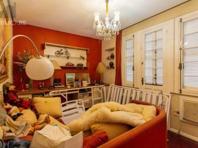 Casa semi mobiliada de 4 quartos bairro Floresta
