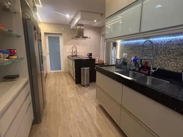 Casa semi mobiliada disponível para locação em Alphaville