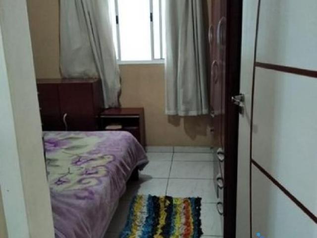 Casa semi mobiliada frente:3 dormitórios, sala,1banheiro social, corredor, cozinha, copa,1vaga de g