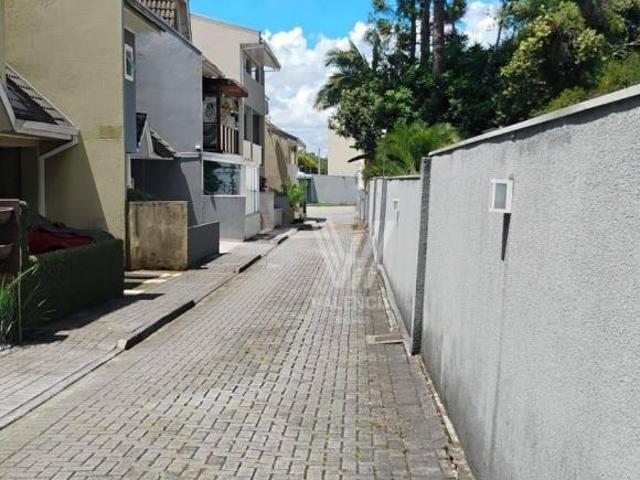 Casa Semi Mobiliada | 3 Quartos | 1 suite | 2 Vaga | 134m² Priv | São Lourenço Curitiba/PR